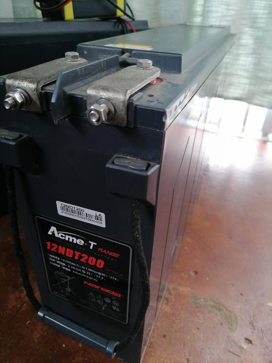 UPS - NARADA ACME-T 12V 200AH INVERTER/UPS BATTER*HAS POWER was sold for R771.00 on 10 Apr at 23 ...